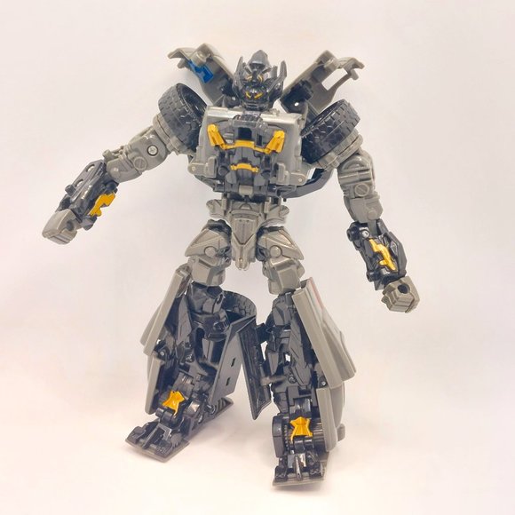 Hasbro | Toys | Transformers Ironhide Voyager Class 8 Gmc Truck Roft ...